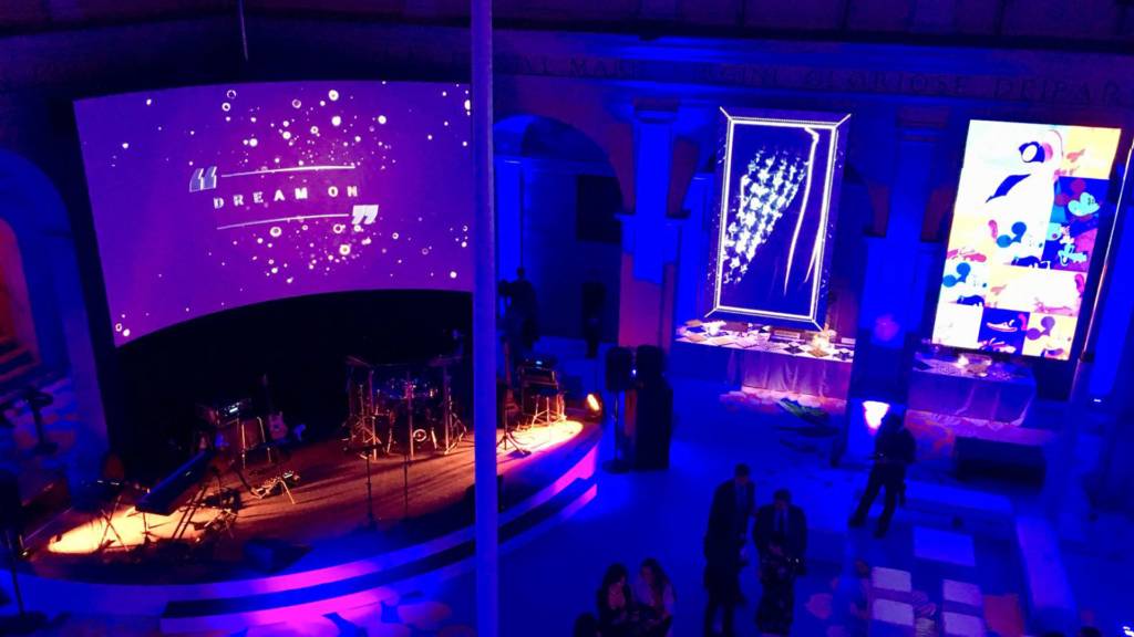 Video Mapping, viausla show and projection for live show