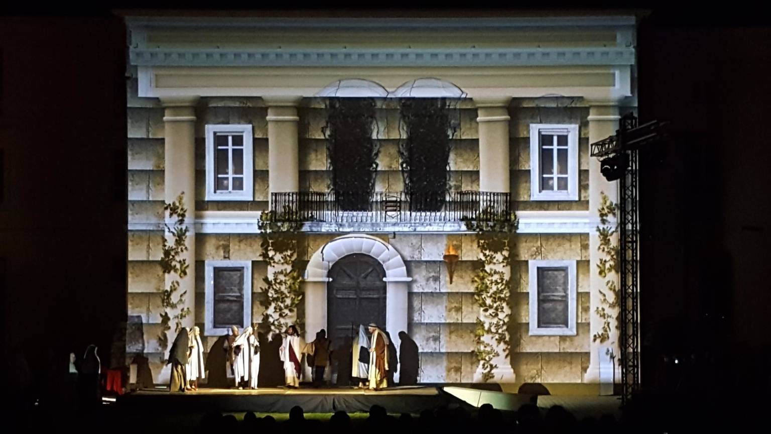 Video Mapping, visual show, and projection for events